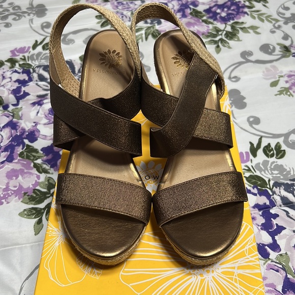 Yellow Box | Shoes | Yellowbox Bronze Link Wedges | Poshmark